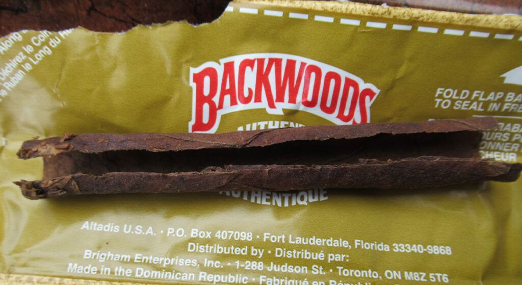 How to Roll a Backwoods: A Complete Guide | Cannabox